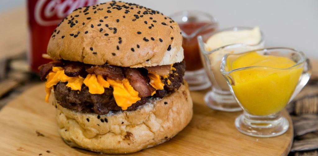 Peça Online! - Komilão Giga Burgers - Delivery